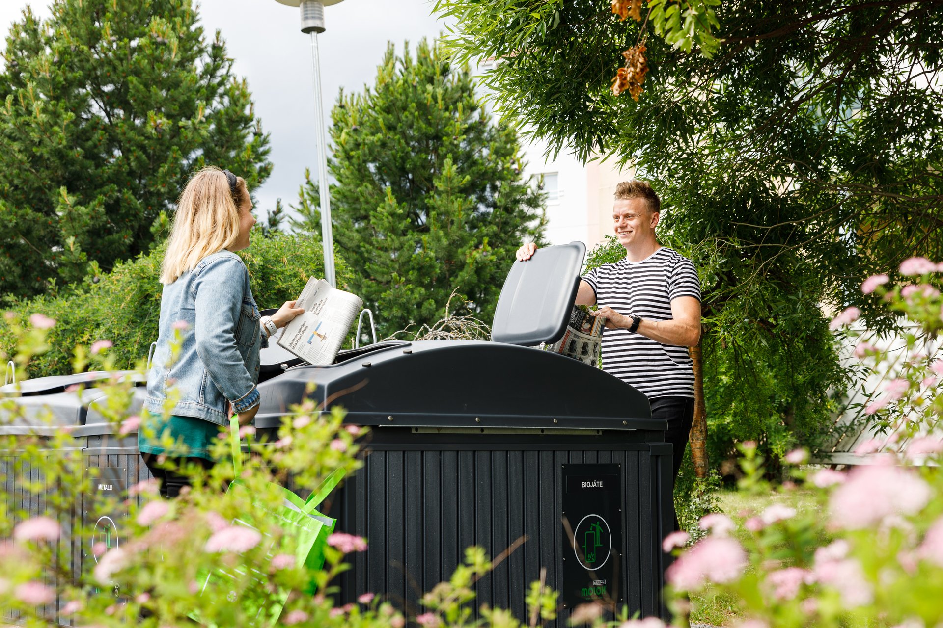 Underground waste containers | Benefits & principles | Molok