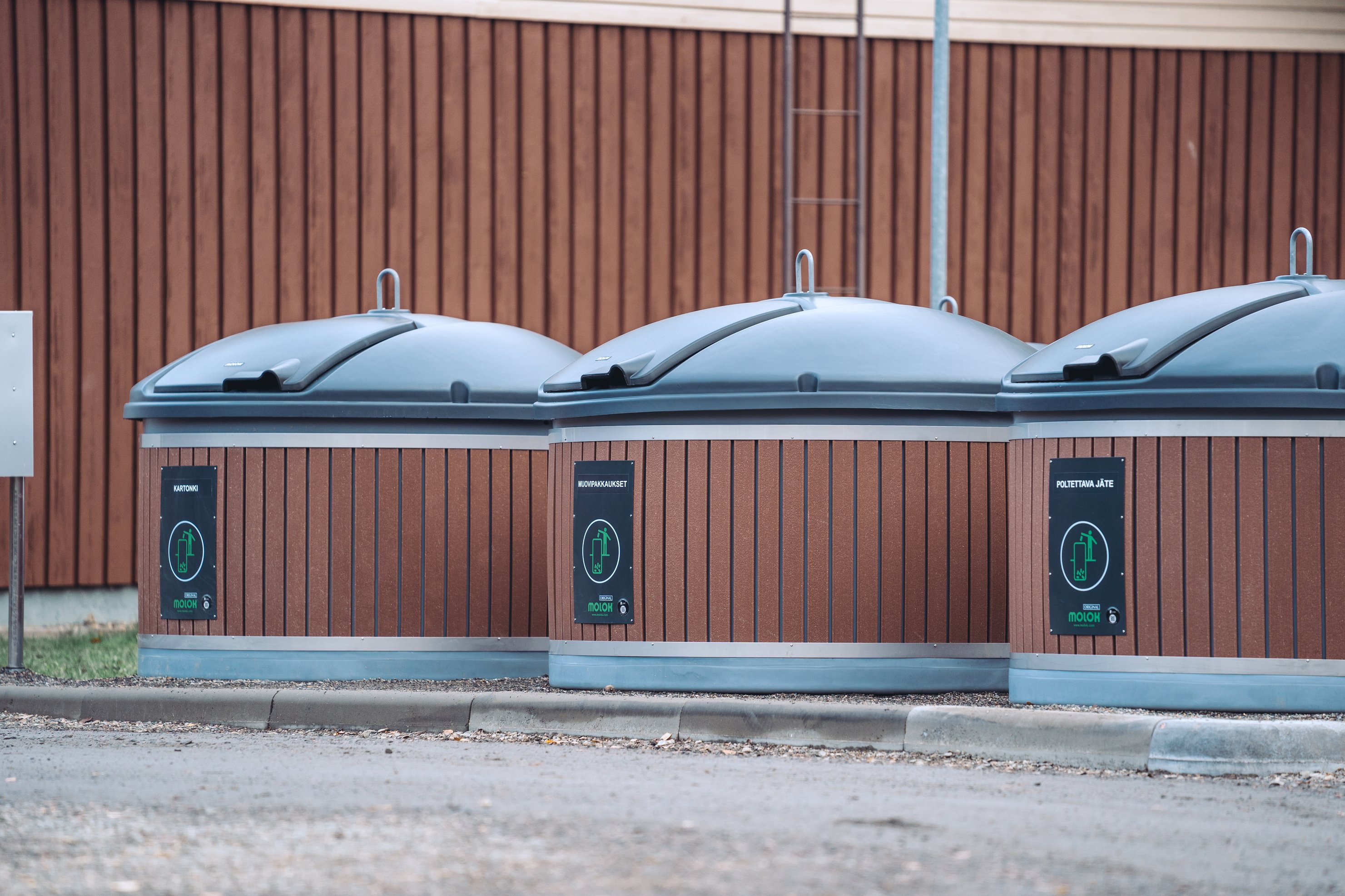 Designing a waste collection point | Molok